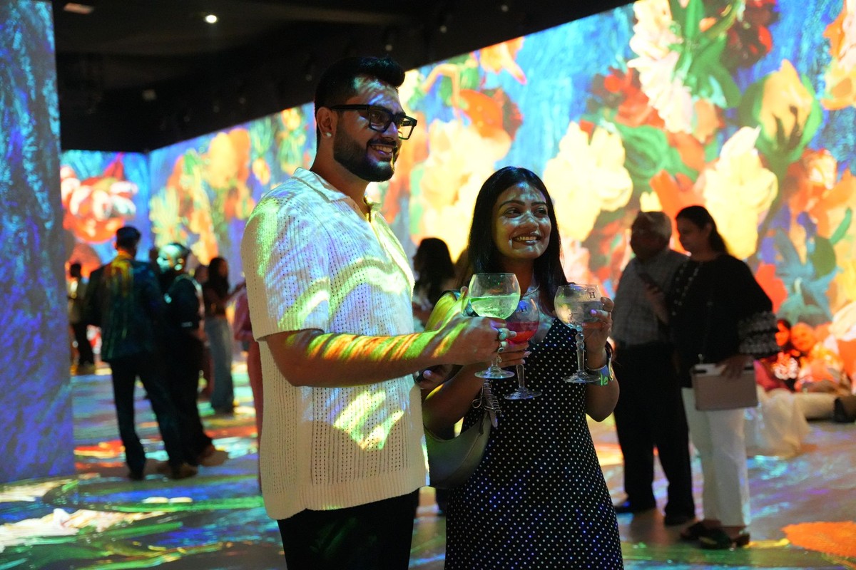 LEGENDS IMMERSIVE CINEMA